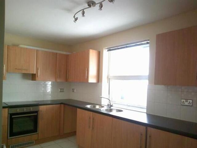 Matlock Gardens, Hornchurch, 2 Bedroom Flat