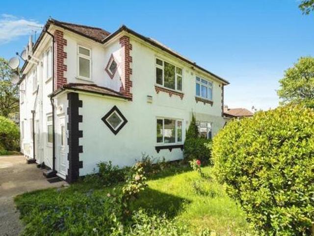 Matlock Gardens, Hornchurch, 2 Bedroom Maisonette