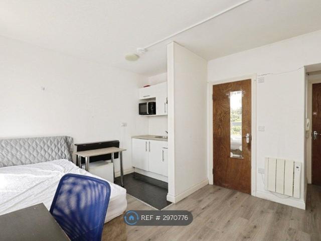 Matmer House, York YO10, Studio to rent, £1,000 pcm | PrimeLocation