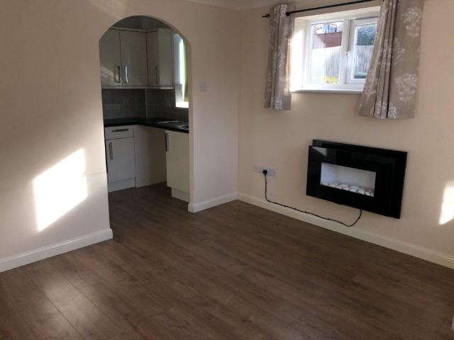 Maud Close, Devizes