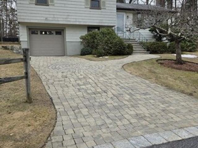 Maud Graham Cir, Burlington, Home For Sale