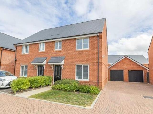 Maude Way, Canterbury, 3 Bedroom Semi detached