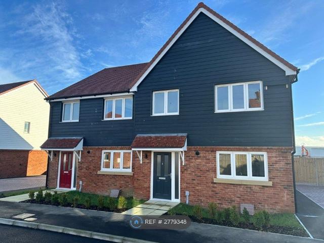 Maude Close, New Romney TN28, 3 bed terraced house to rent, £1,600 pcm | PrimeLocation