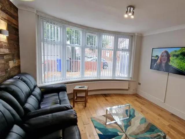 Mauldeth Road, Manchester, M14 6ST, United Kingdom | 4 bed townhouse for rent #97465150 | Rentberry