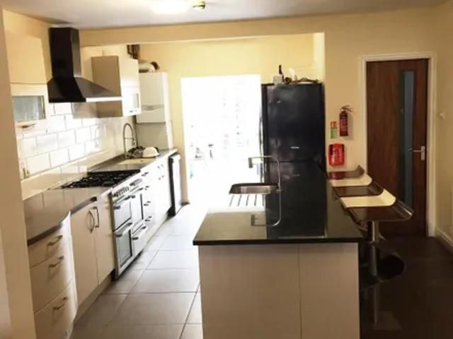 Mauldeth Road, Manchester, M20 4NS, United Kingdom | 13 bed house for rent #16539248 | Rentberry
