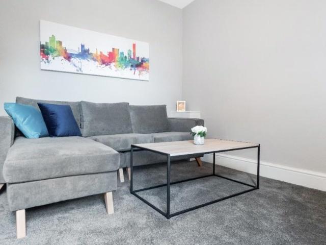 Mauldeth Road Withington, Manchester M20 1 bed flat to rent £1,095 pcm £253 pw