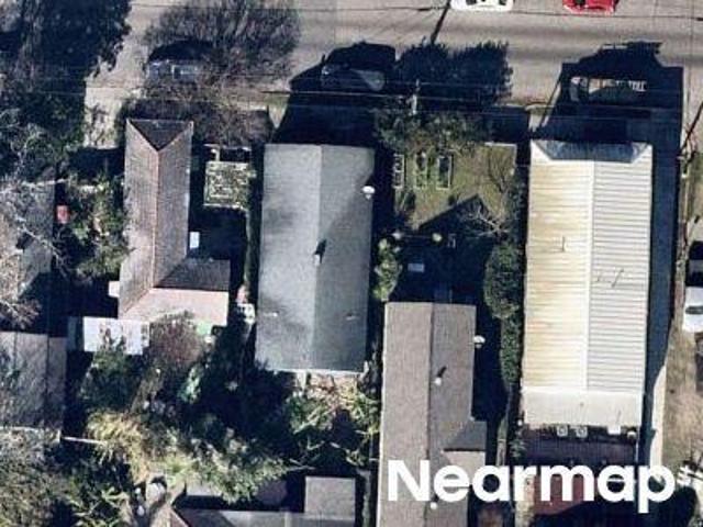 Maurepas St