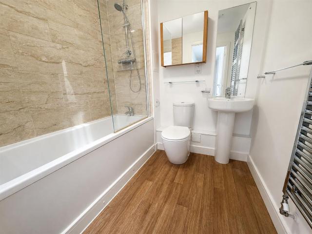 Mauritius House, Balliol Grove, Maidstone ME15, 2 bed flat to rent, £1,250 pcm | PrimeLocation
