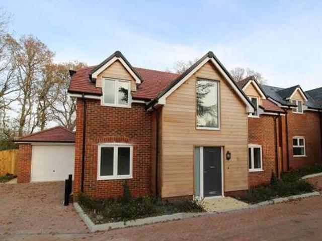 Maurys Lane, West Wellow, 4 Bedroom Detached