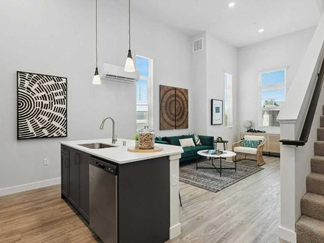 Maven on Broadway 1 Bedroom Apartment for Rent at 230 Broadway, Sacramento, CA 95818 Upper Land Park