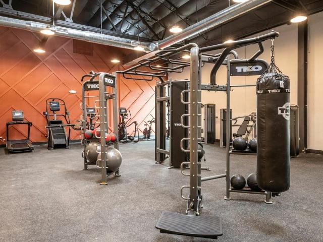 Maven on Broadway 1 Bedroom Apartment for Rent at 230 Broadway, Sacramento, CA 95818 Upper Land Park