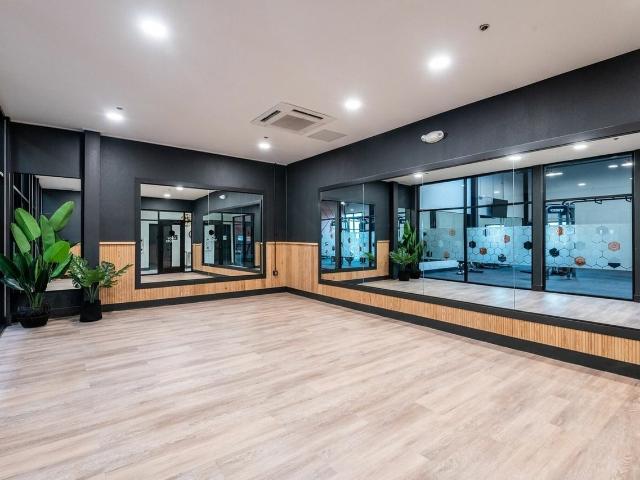 Maven on Broadway 1 Bedroom Apartment for Rent at 230 Broadway, Sacramento, CA 95818 Upper Land Park