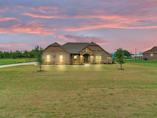 Maverick Ct, Granbury, Home For Sale