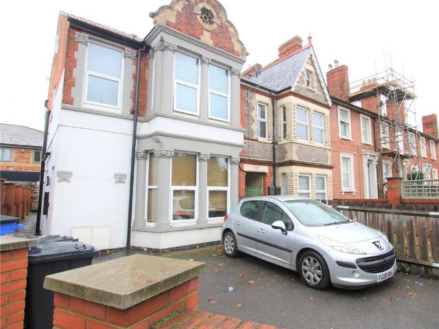 Maverick House, 221 Oxford Road, Reading, Berkshire RG1, Studio to rent, £725 pcm | PrimeLocation