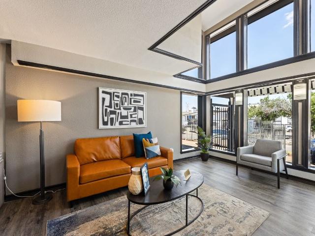 MAVERICK OAK LAWN 1 Bedroom Apartment for Rent at 2600 Arroyo Ave, Dallas, TX 75219