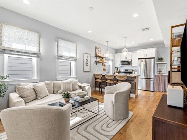 Maverick St Unit,boston, Condo For Sale