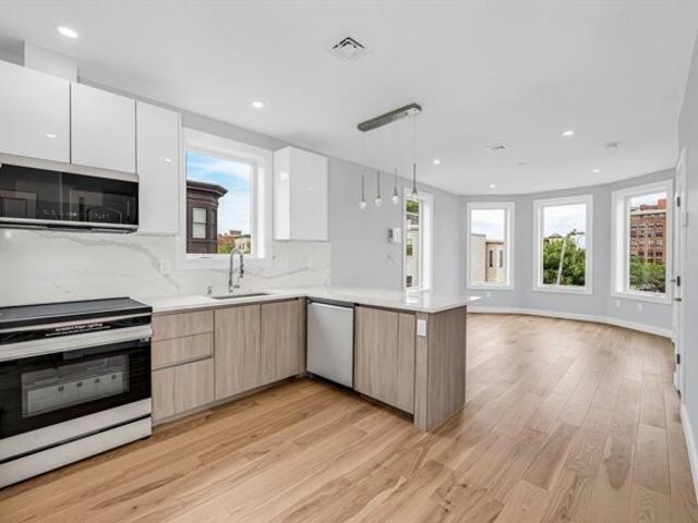Maverick St, Boston, Condo For Sale