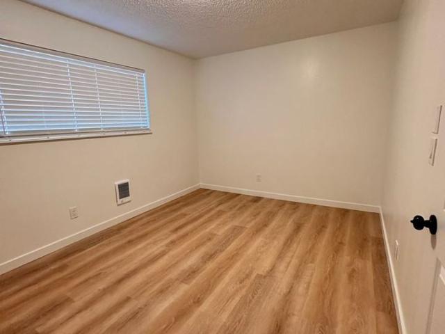 MAVPLX1 1 Bedroom Apartment for Rent at 1615 E 10th St, The Dalles, OR 97058