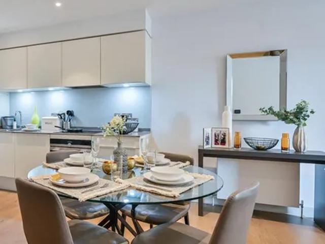 Mawes House, Ash Avenue, London, SE17 1GJ, United Kingdom | 1 bed apartment for rent #140400111 | Rentberry