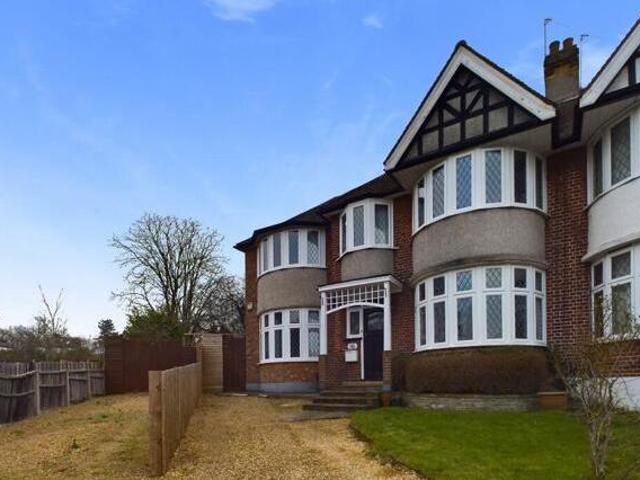 Maxwelton Close, London, 5 Bedroom Semi detached