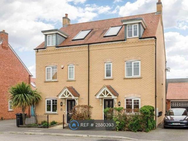Maxwell Crescent, Northampton NN5, 4 bed semi detached house to rent, £1,650 pcm | PrimeLocation