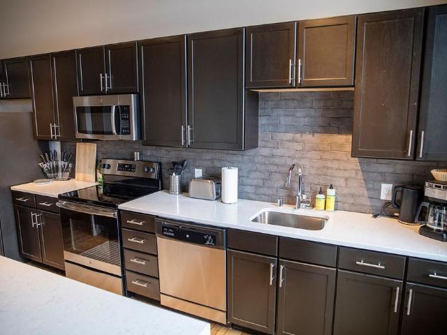 Maxwell Lofts 1 Bedroom Apartment for Rent at 214 E Florida St, Milwaukee, WI 53204 Harbor View