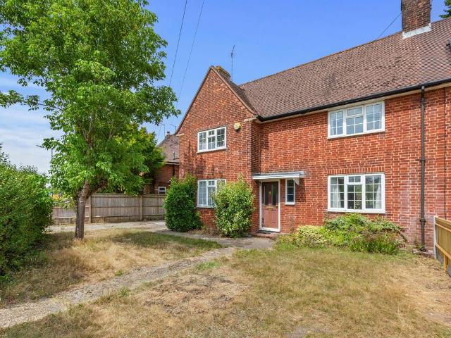 Maxwell Road, Beaconsfield HP9, 3 bed detached house to rent, £3,000 pcm | PrimeLocation