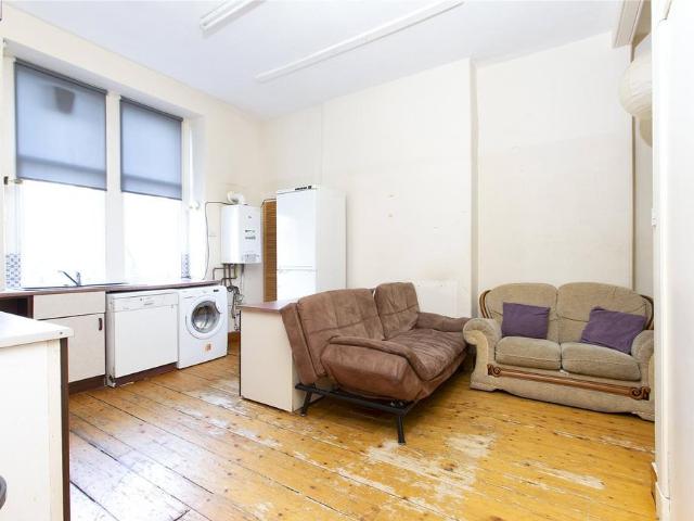 Maxwell Street, Edinburgh, EH10 3 bed terraced house to rent £2,385 pcm £550 pw