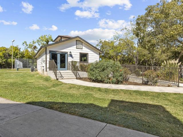 Maxwell Townhomes 1 Bedroom Apartment for Rent at 11146 Vance Jackson Rd, San Antonio, TX 78230 Vance Jackson