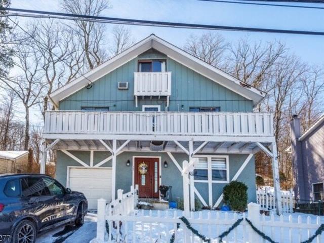 Maxim Dr, Hopatcong, Home For Sale
