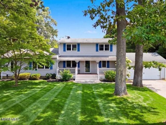 Maxim Rd, Howell, Farm House For