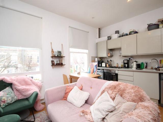 Mayton Street, Islington N7, 1 bed flat to rent, £1,798 pcm | PrimeLocation