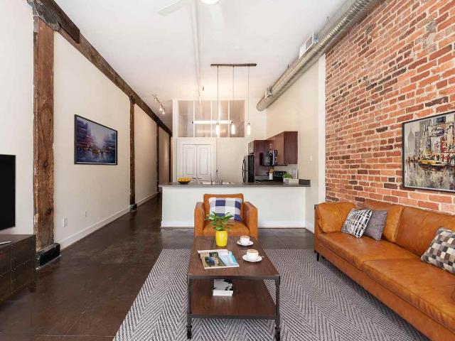 Mayton Transfer Lofts 1 Bedroom Apartment for Rent at 250 E Bank St, Petersburg, VA 23803