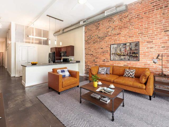 Mayton Transfer Lofts 1 Bedroom Apartment for Rent at 250 E Bank St, Petersburg, VA 23803