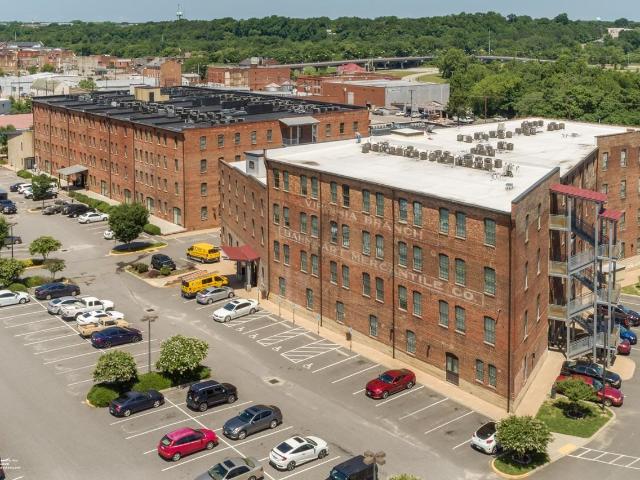 Mayton Transfer Lofts 1 Bedroom Apartment for Rent at 250 E Bank St, Petersburg, VA 23803