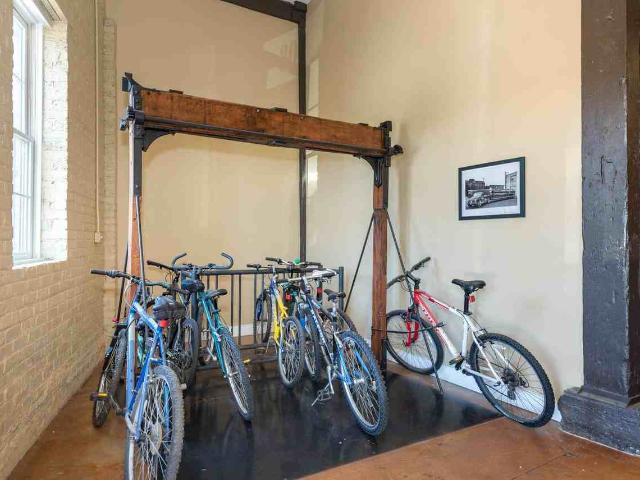 Mayton Transfer Lofts 2 Bedroom Apartment for Rent at 250 E Bank St, Petersburg, VA 23803