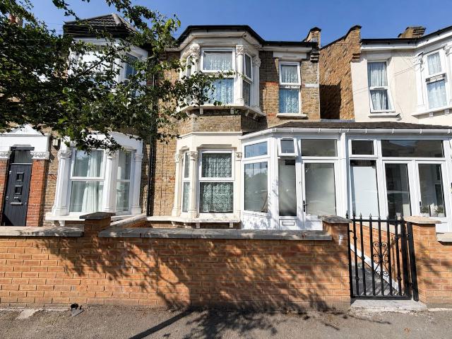 Mayville Road, London E11, 6 bed semi detached house to rent, £3,200 pcm | PrimeLocation