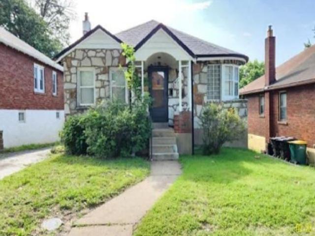 Maywood Ave
