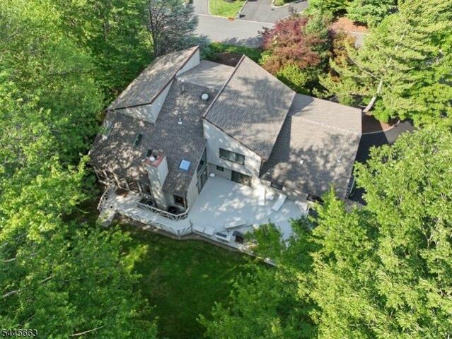 Maywood Ct, North Caldwell, Home For Sale