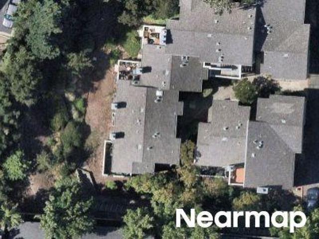 Maywood Ln