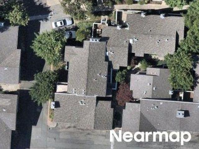 Maywood Ln