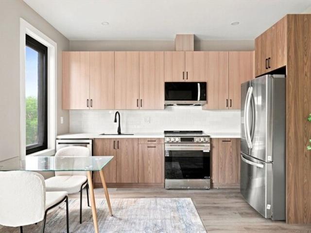 Maywood Unit,boston, Condo For Sale