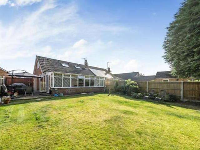 May Close, Godalming, 4 Bedroom Bungalow