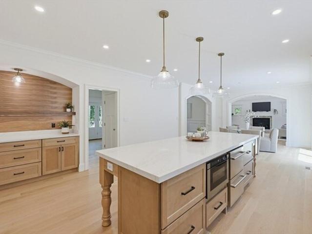 May Elm Ln, Norwell, Home For Sale