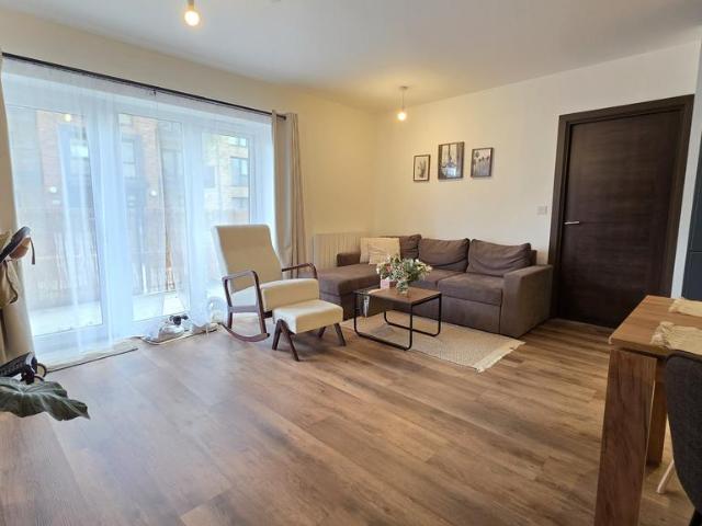 May House, 73 89 Sydney Road. 2 bed flat to rent £1,800 pcm £415 pw