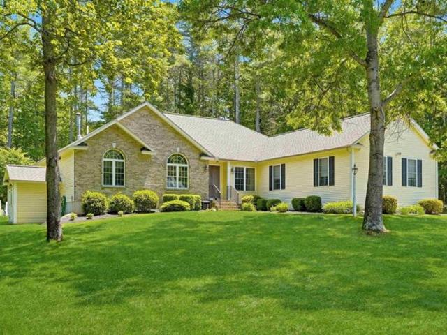 May Ln, Pelham, Home For Sale