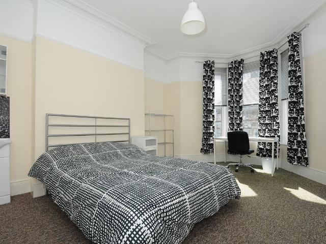 May Terrace, St Judes PL4, Room to rent, £495 pcm | PrimeLocation