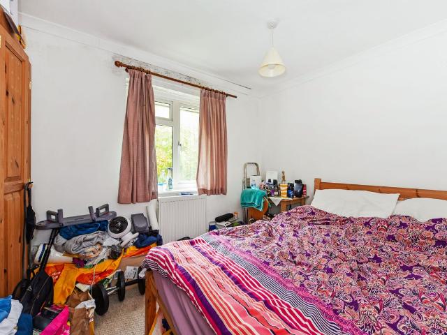 May Tree Close, Winchester SO22, Room to rent, £650 pcm | PrimeLocation