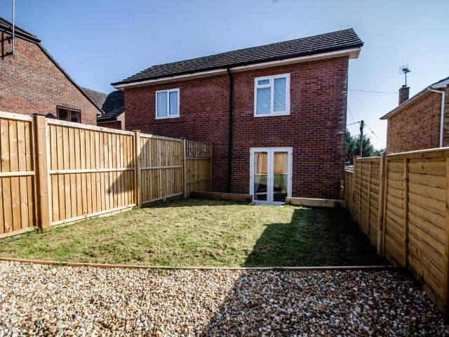 May Villas, Fair Oak Road, Fair Oak, Eastleigh SO50, 1 bed end terrace house to rent, £950 pcm | PrimeLocation