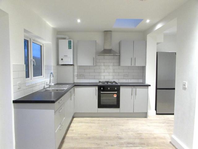 Maybank Avenue, Wembley, Middlesex HA0 3 bed terraced house to rent £2,350 pcm £542 pw